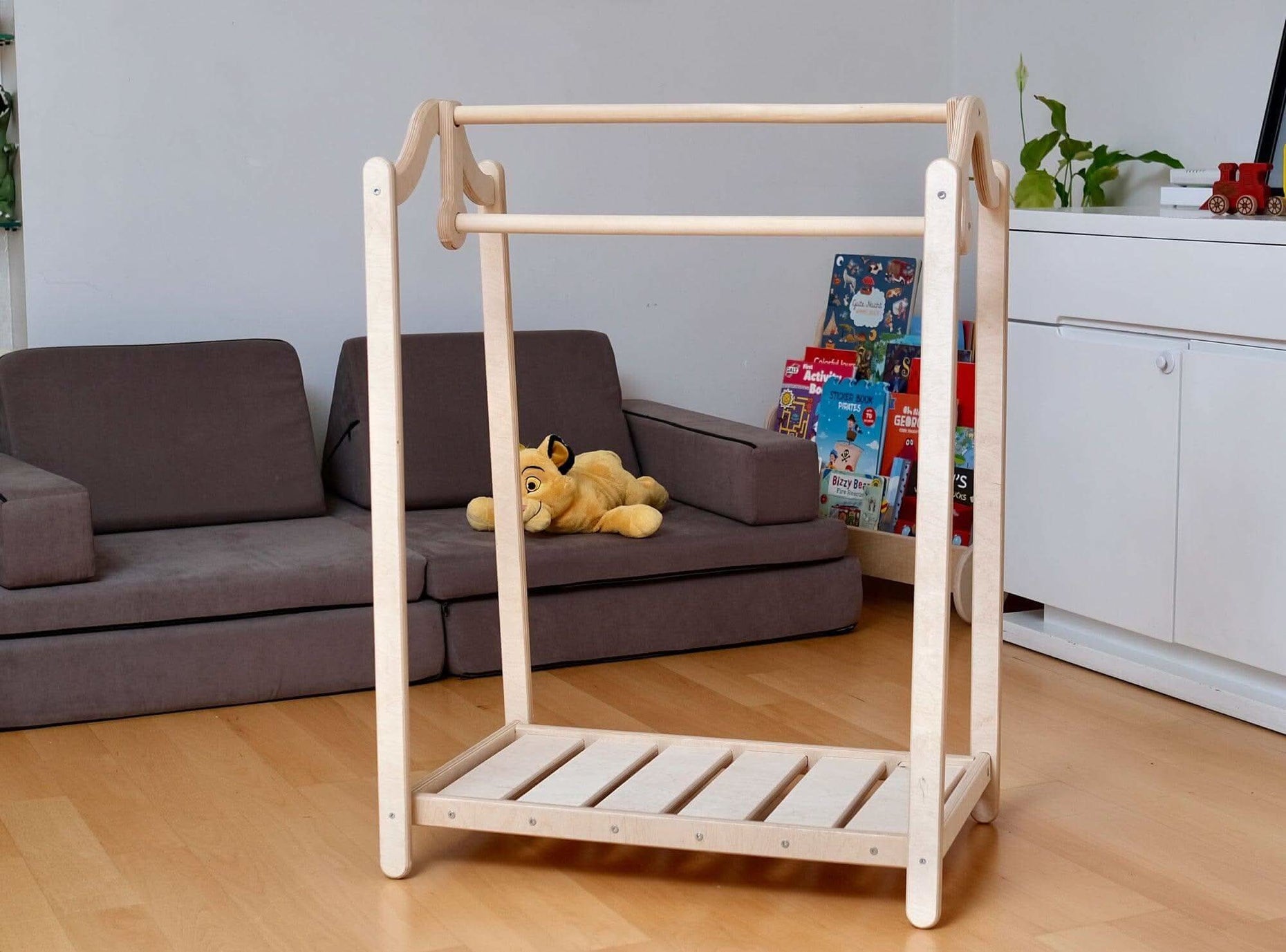 Montessori Wooden Kids Clothing Rack - Stylish & Functional – Kidodido